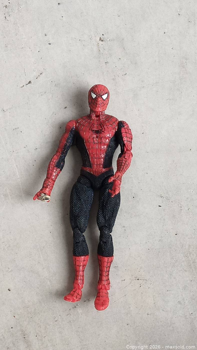 2003 Toy Biz Spider-Man 2 Superposable Figure | Maxsold