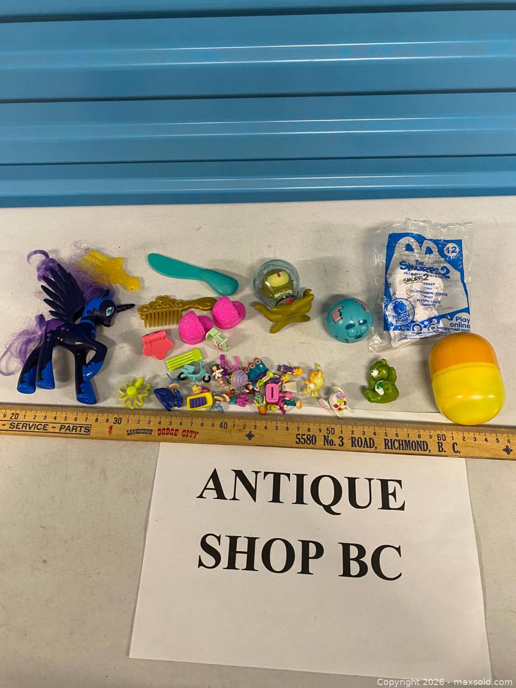 Mixed toy lot My Little Pony Kidrobot Disney | Maxsold