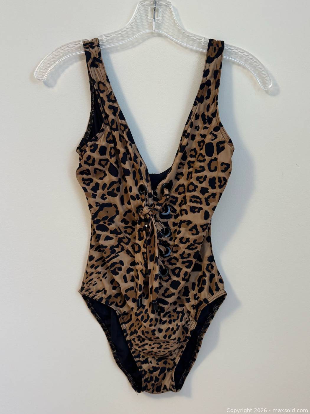 Women’s Straw Hat & Leopard Swimsuit | Maxsold