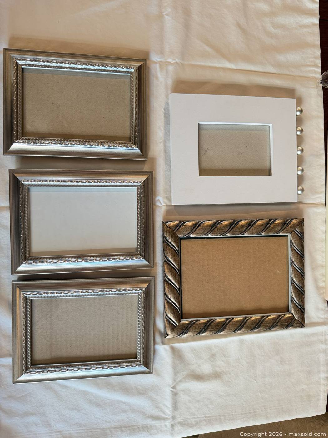 Five Small Decorative Picture Frames | Maxsold