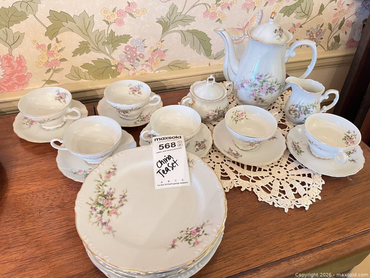 China tea set 19-piece pink rose pattern | Maxsold