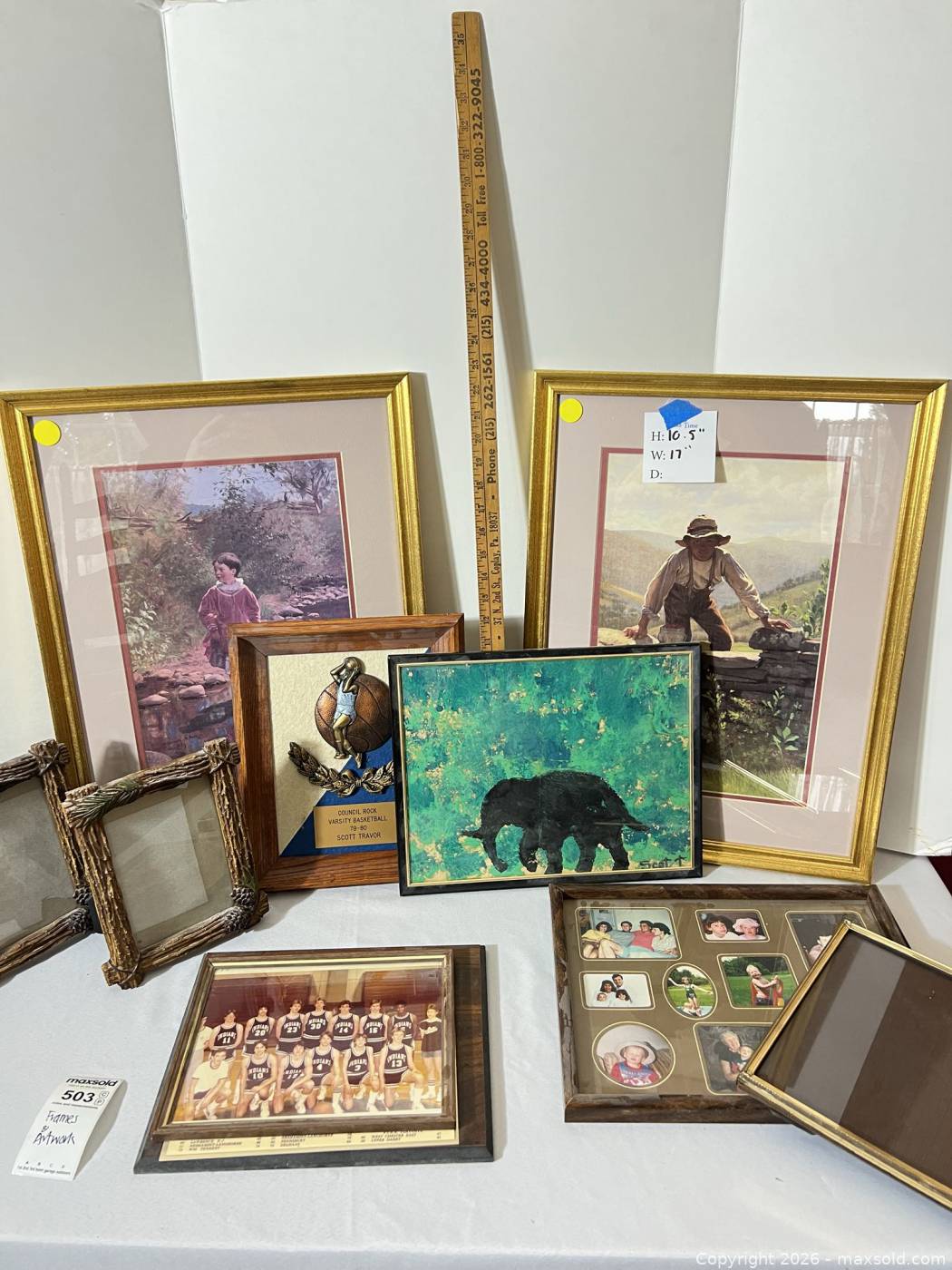 Lot of 8 framed artwork and photo frames | Maxsold