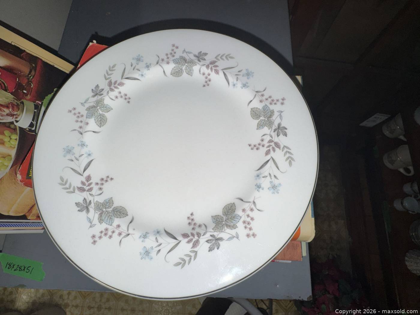 Johnson Bros Snow White 35-Piece China | Maxsold