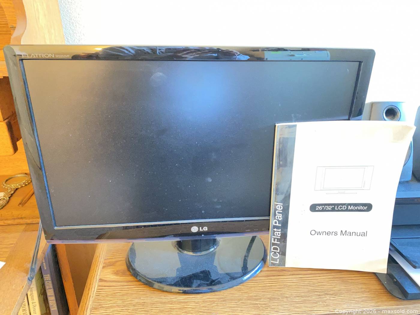 LG LCD monitor, Canon printer, Logitech peripherals | Maxsold