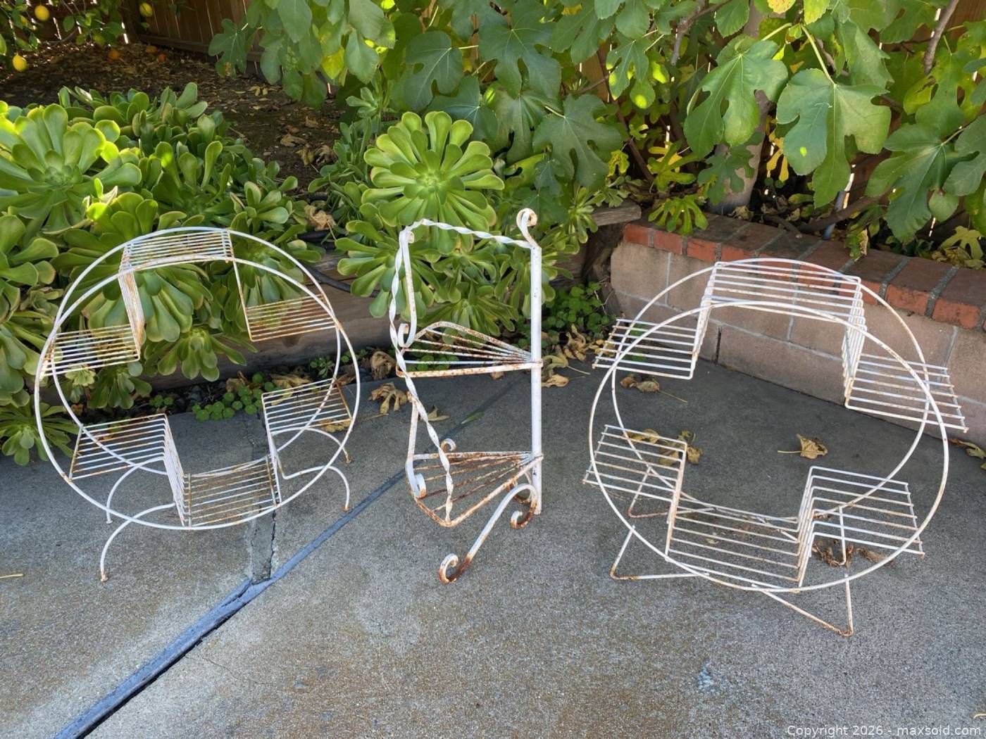Mid-Century metal plant stands, 3 pcs | Maxsold