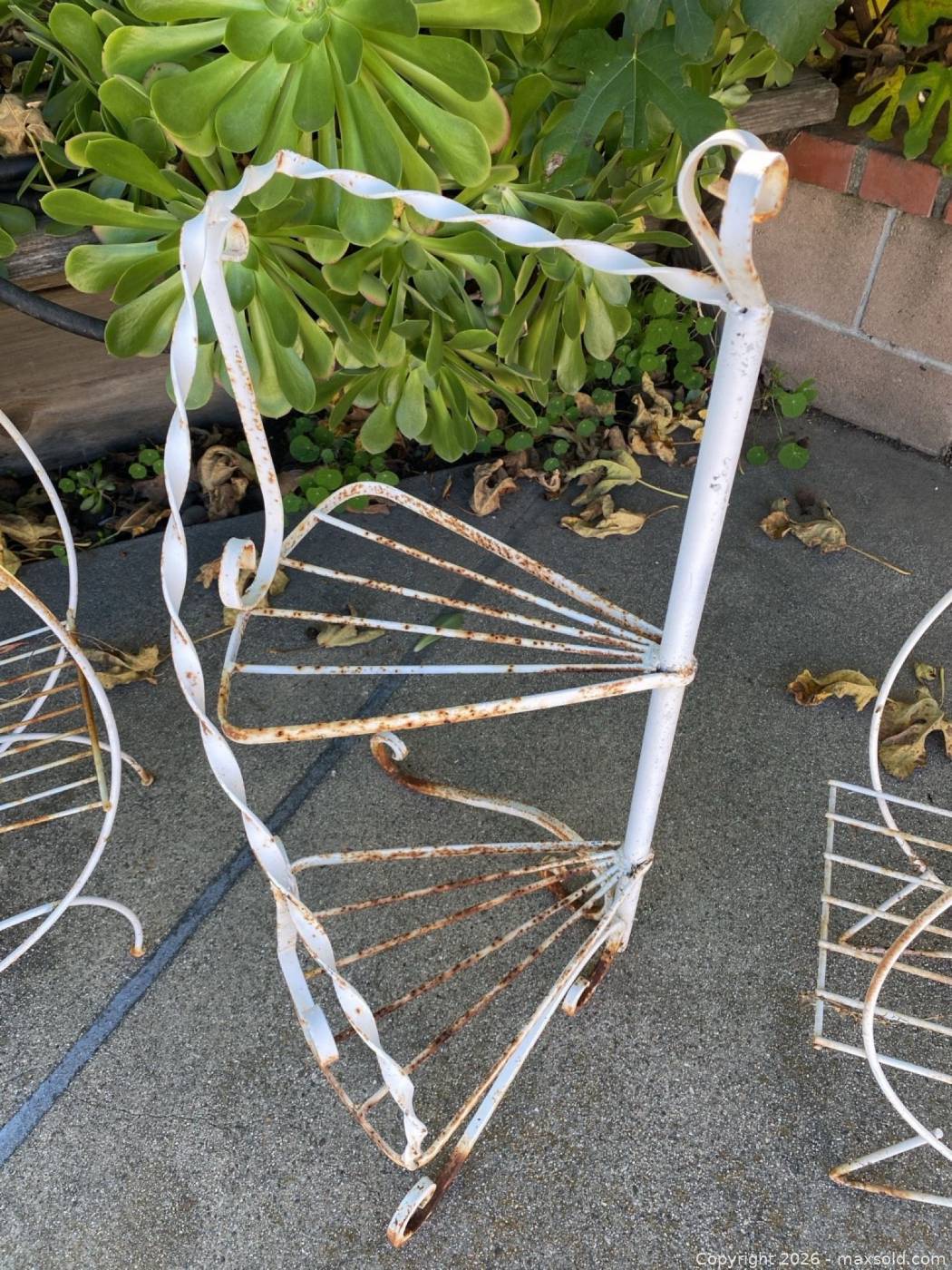 Mid-Century metal plant stands, 3 pcs | Maxsold