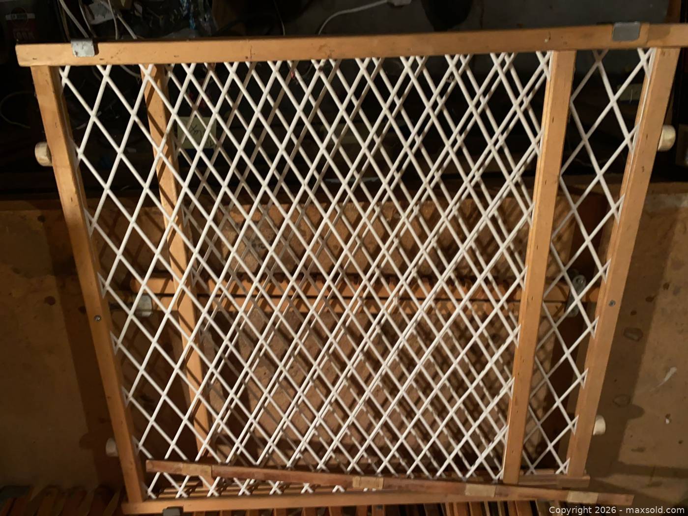 Collapsible wood fencing and gate | Maxsold