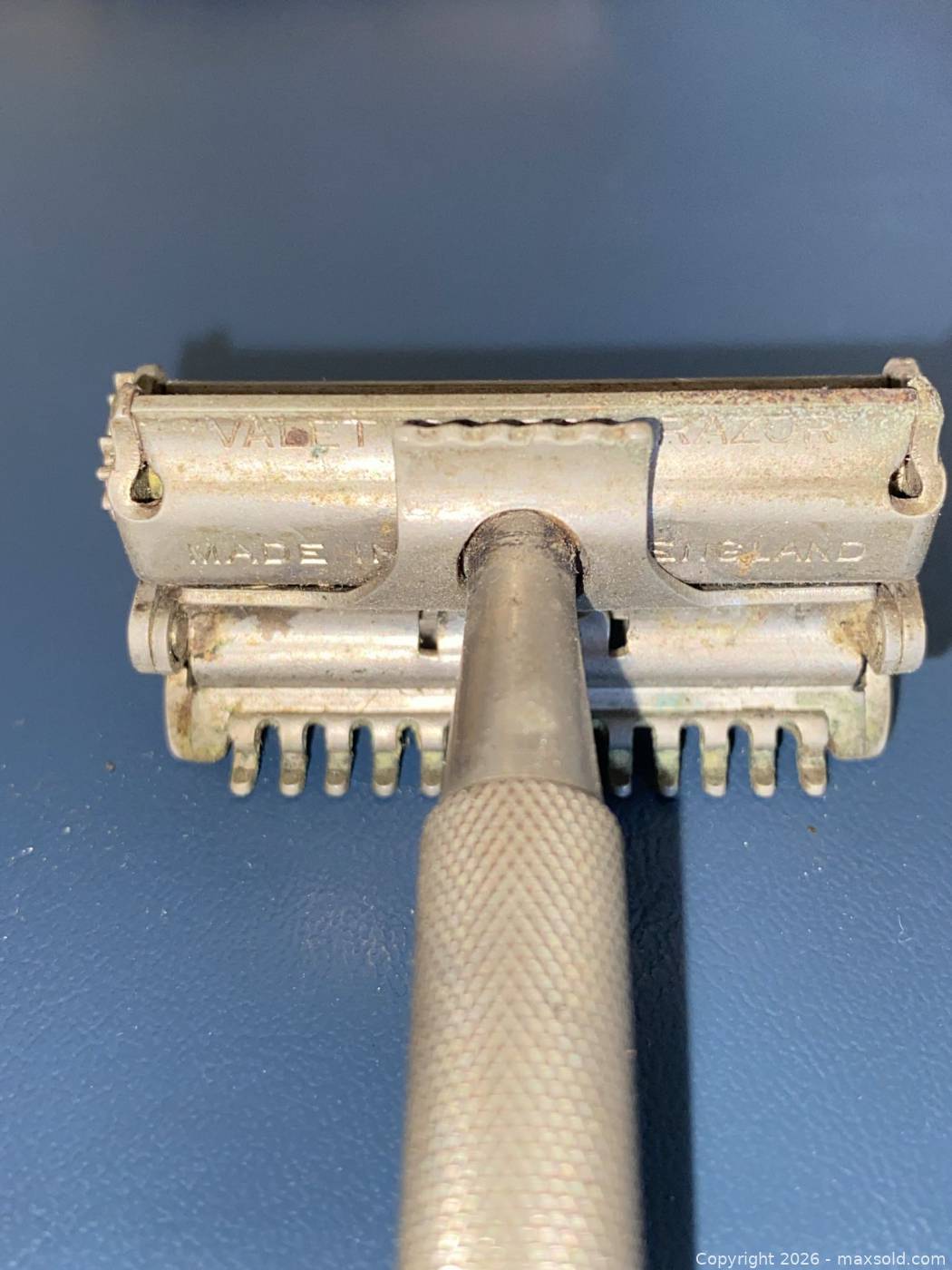 Shumate Ben Hur straight razor with box and two Valet Auto-Strop safety ...