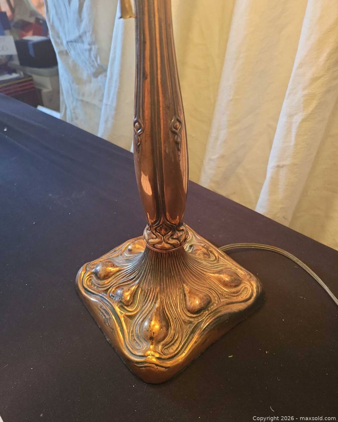 Art Nouveau Tiffany-Style Table Lamp | Maxsold