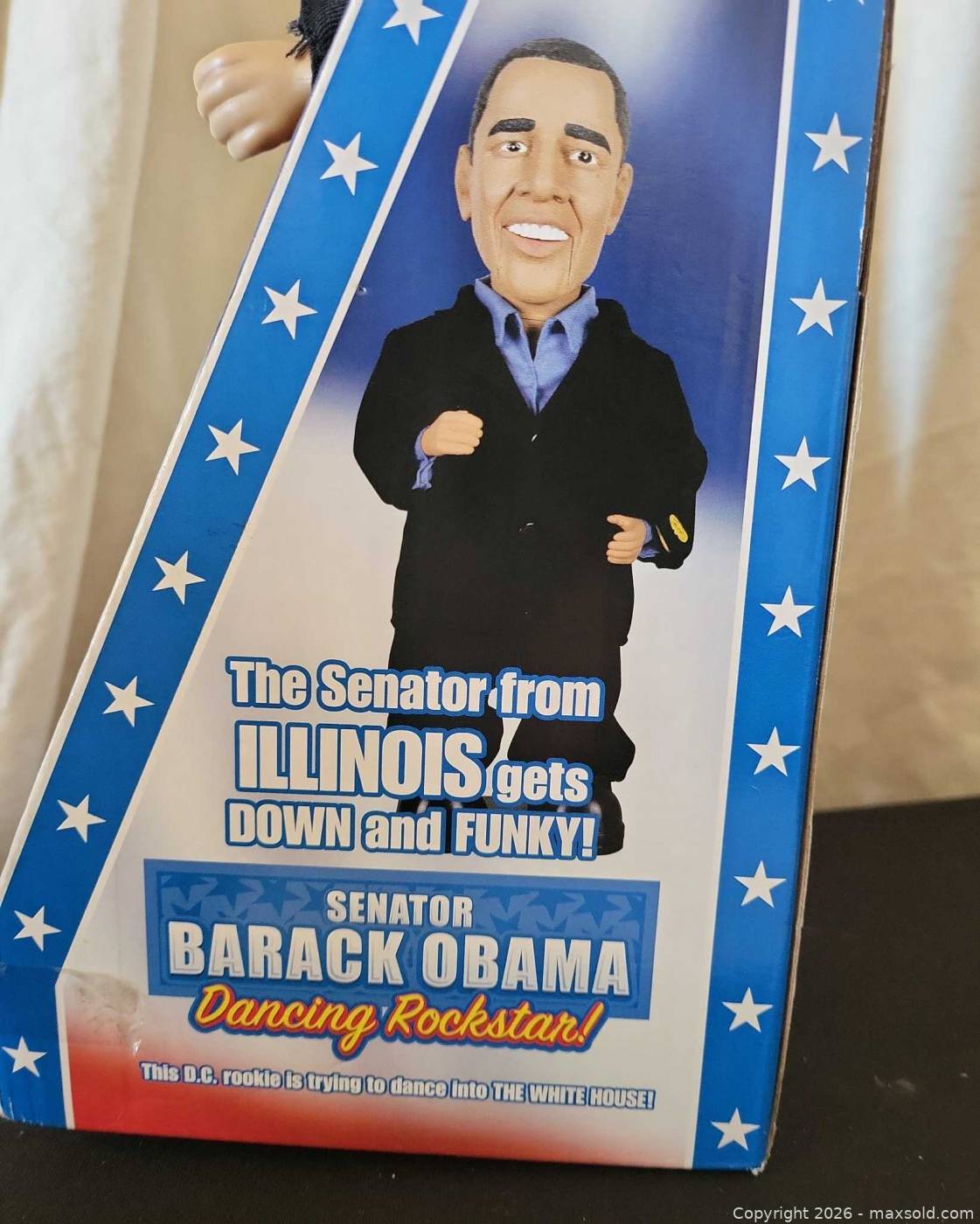 Barack Obama Dancing Rockstar battery-powered novelty doll boxed | Maxsold