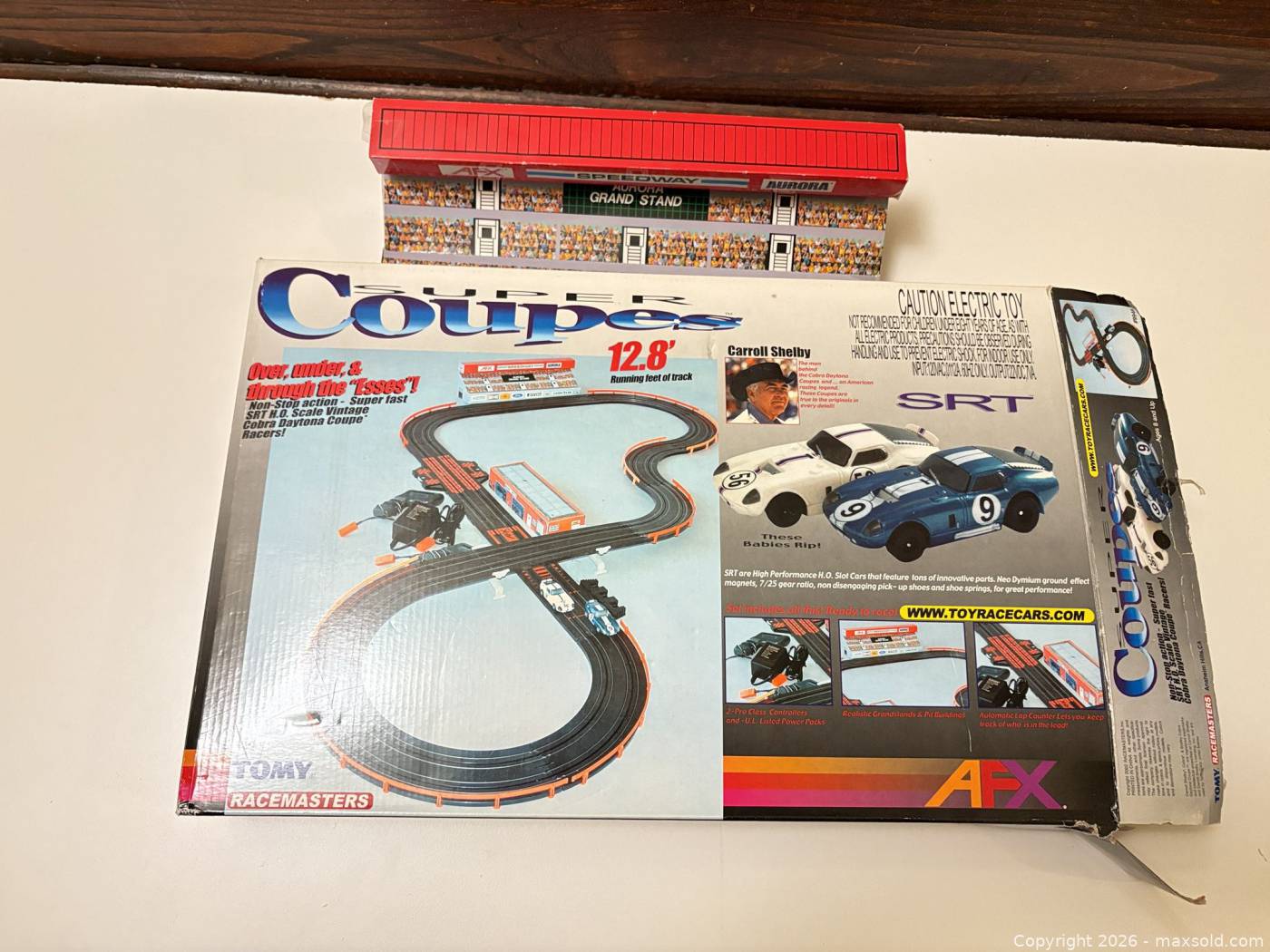 Tomy AFX Racemasters Coupes 128' Slot Car Set | Maxsold