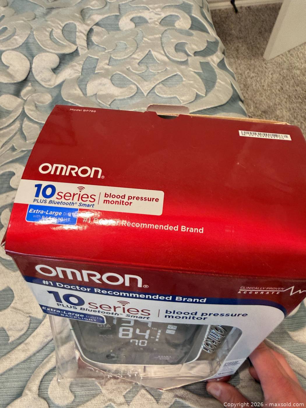 Omron 10 Series BP786 Blood Pressure Monitor | Maxsold