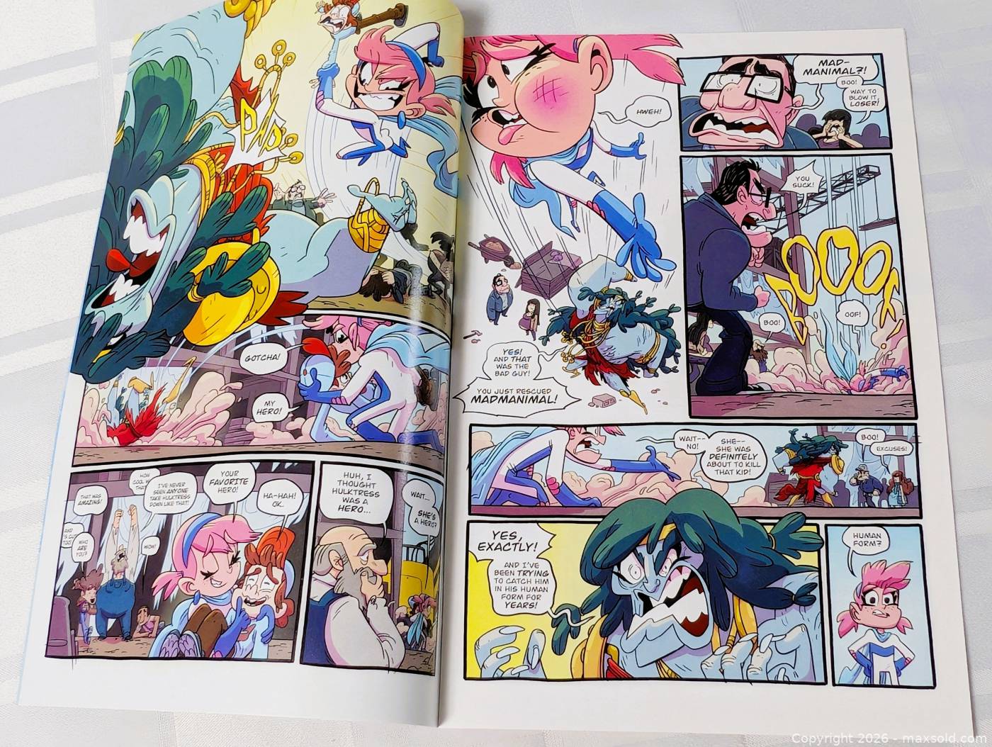 Pretty Violent comic books, 2 variant covers | Maxsold