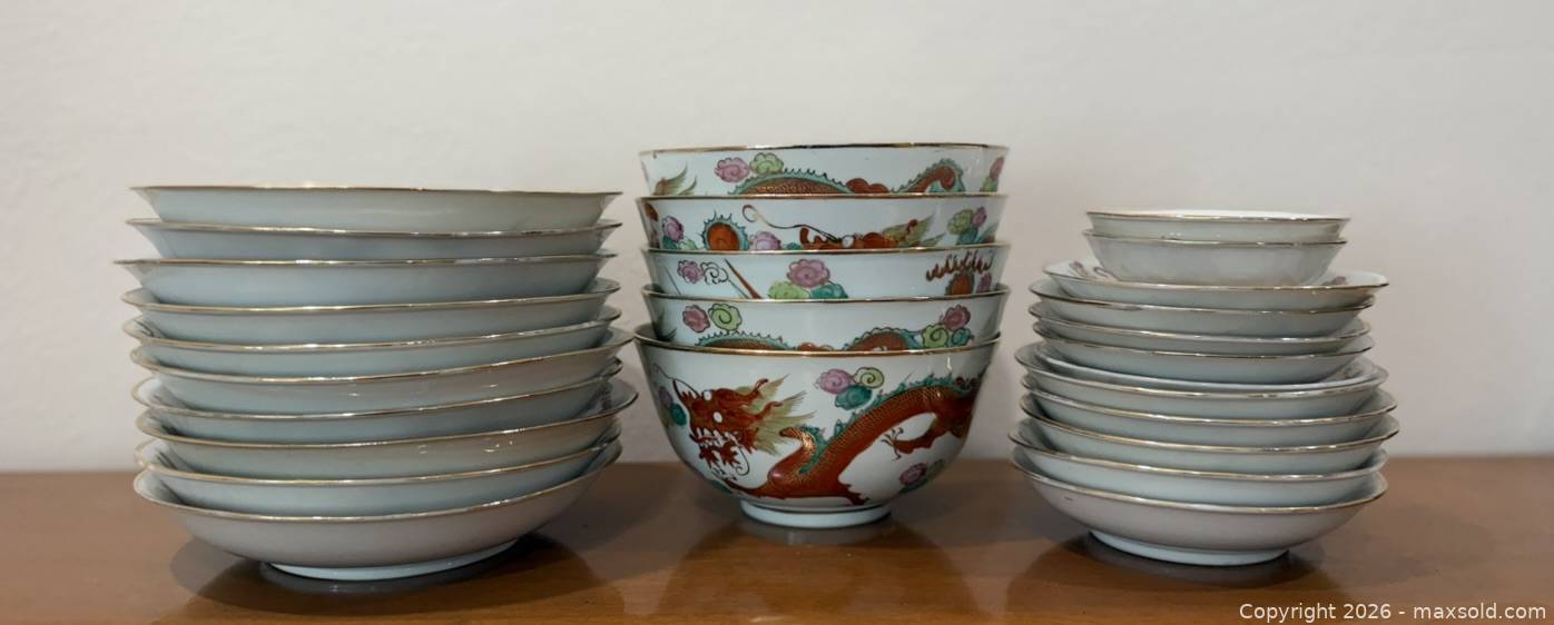 Antique Chinese Dragon & Phoenix Dinnerware | Maxsold