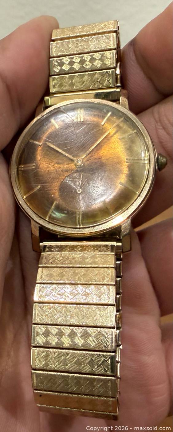 Vintage 1960s Benrus Swiss 17-Jewel Gold Watch | Maxsold