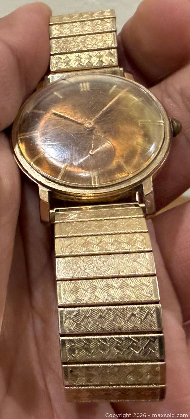 Vintage 1960s Benrus Swiss 17-Jewel Gold Watch | Maxsold