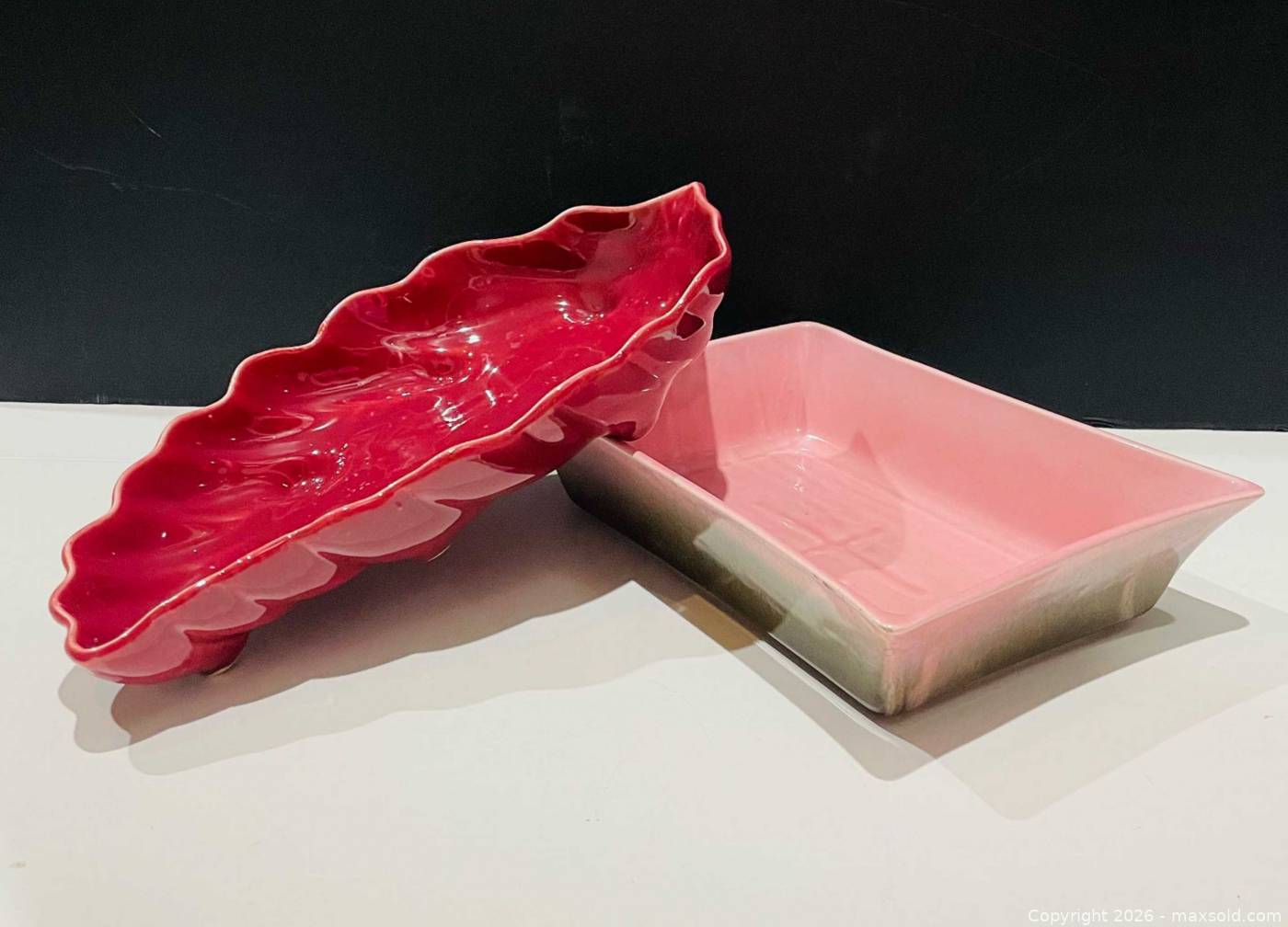 Beauceware leaf and rectangular shallow dishes | Maxsold