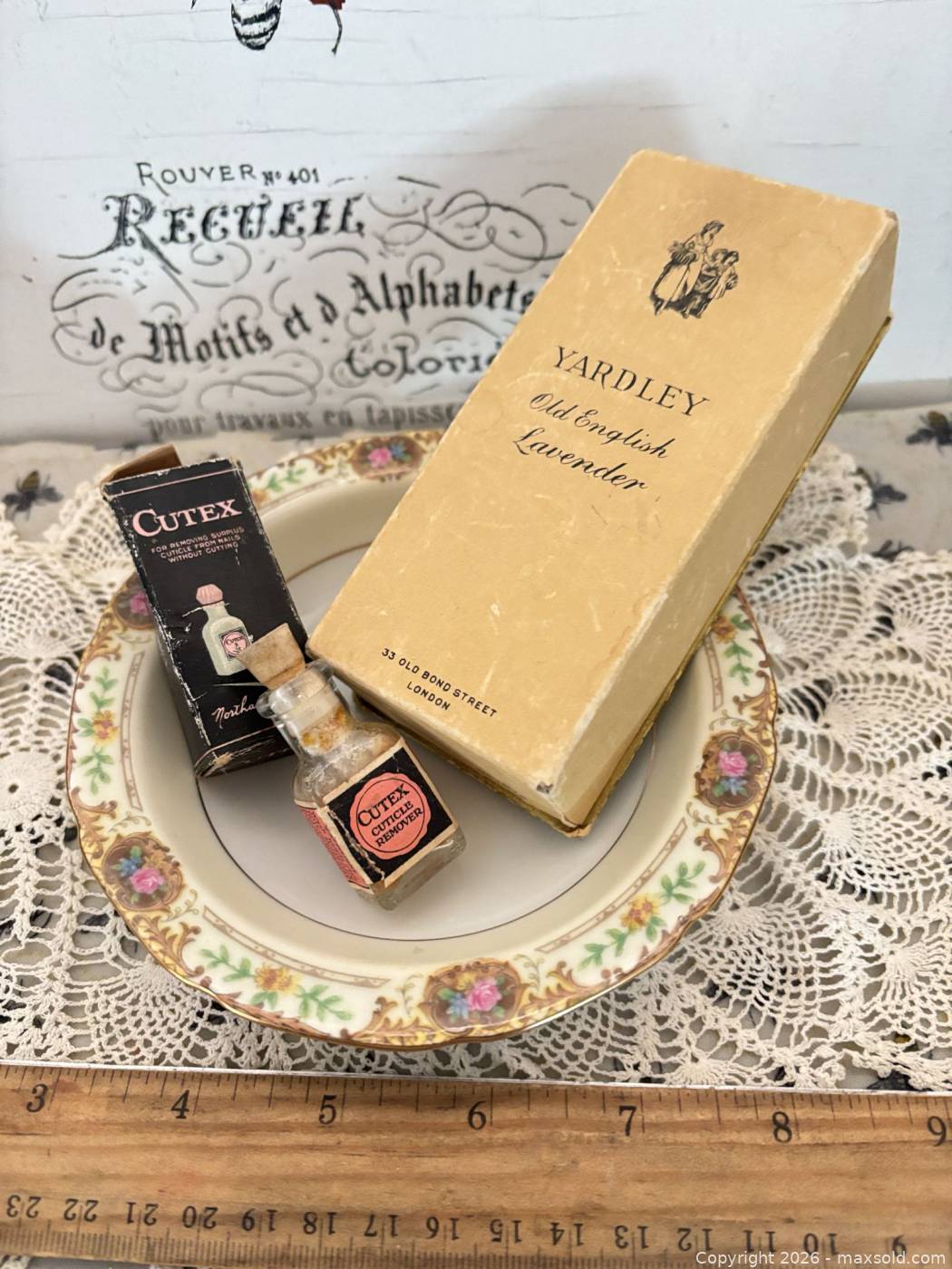 Yardley lavender bottle, Cutex cuticle remover, floral saucer | Maxsold