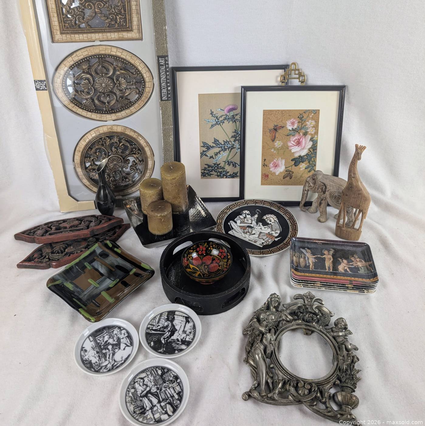 Assorted Vintage And Modern Decor | Maxsold
