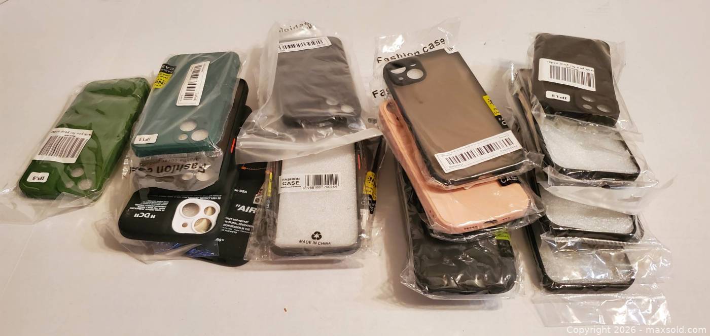 Lot of new iPhone cases earth tones | Maxsold
