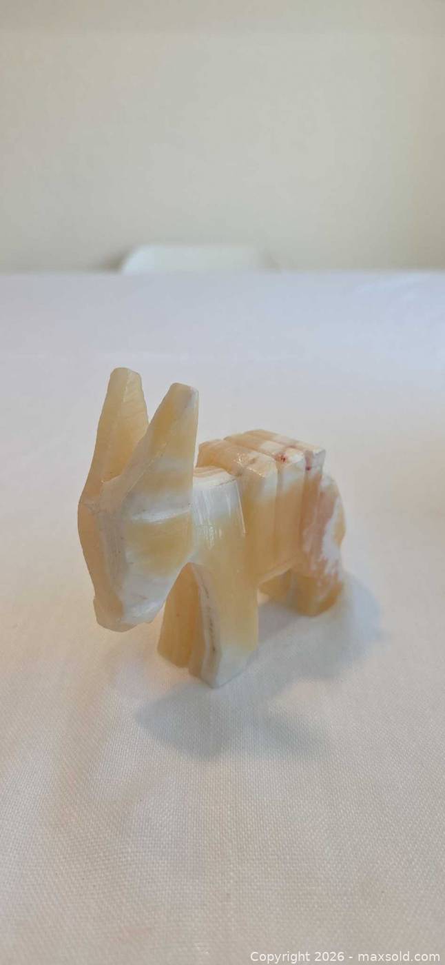 Onyx donkey figurine 4.5" | Maxsold