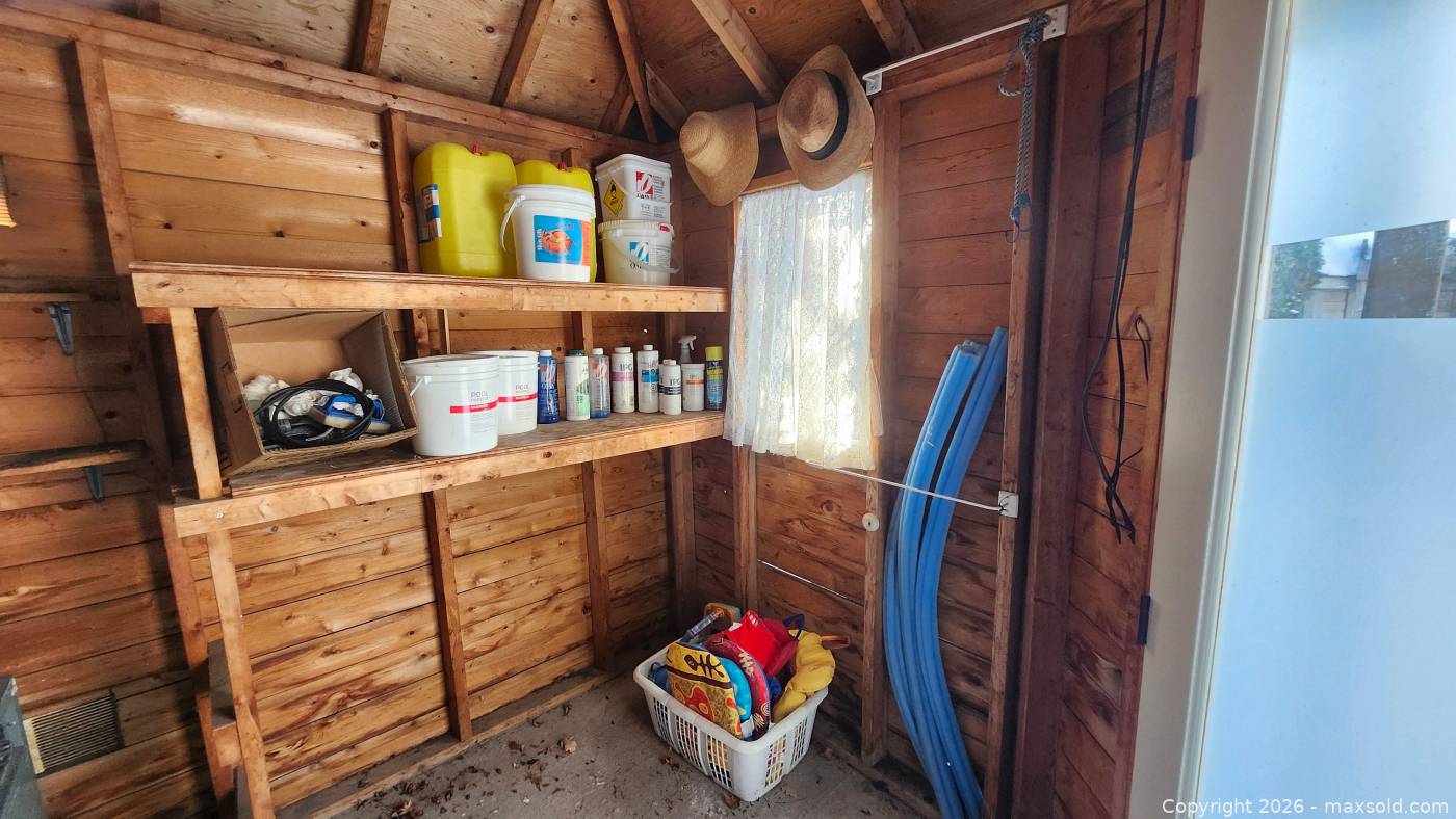 Assorted pool maintenance chemicals | Maxsold