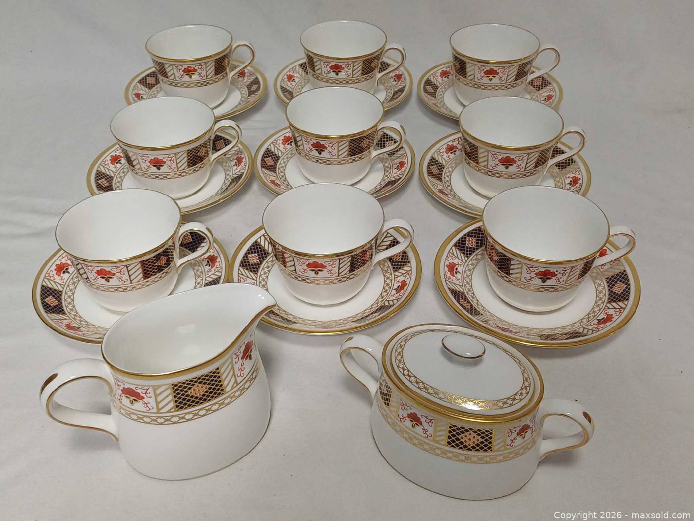 Royal Crown Derby Derby Border tea set | Maxsold