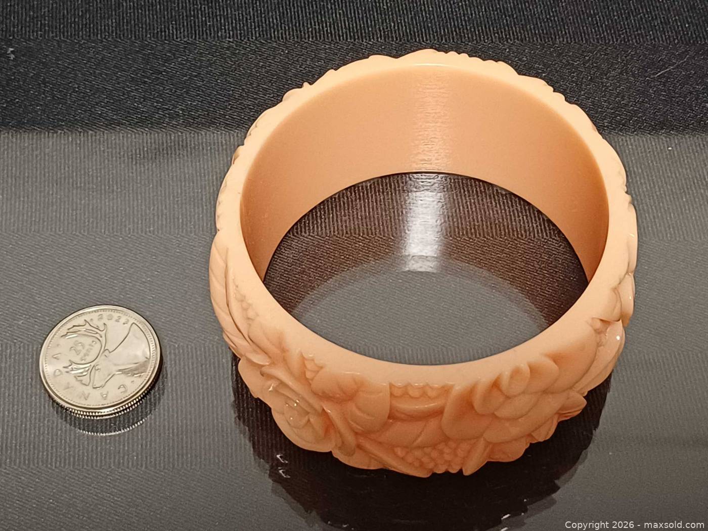 Vintage Creamy Peach Celluloid Roses Bracelet | Maxsold