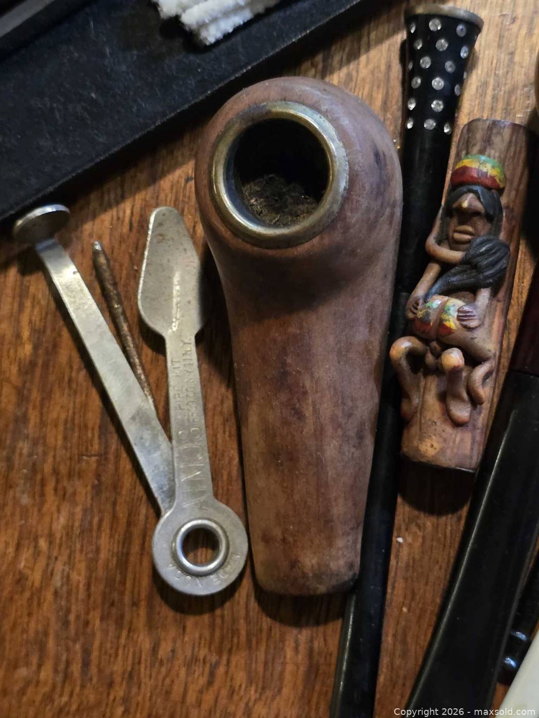 Kleen Reem pipe reamer set, 2 wooden pipes, 3 cigarette holders, 2 ...
