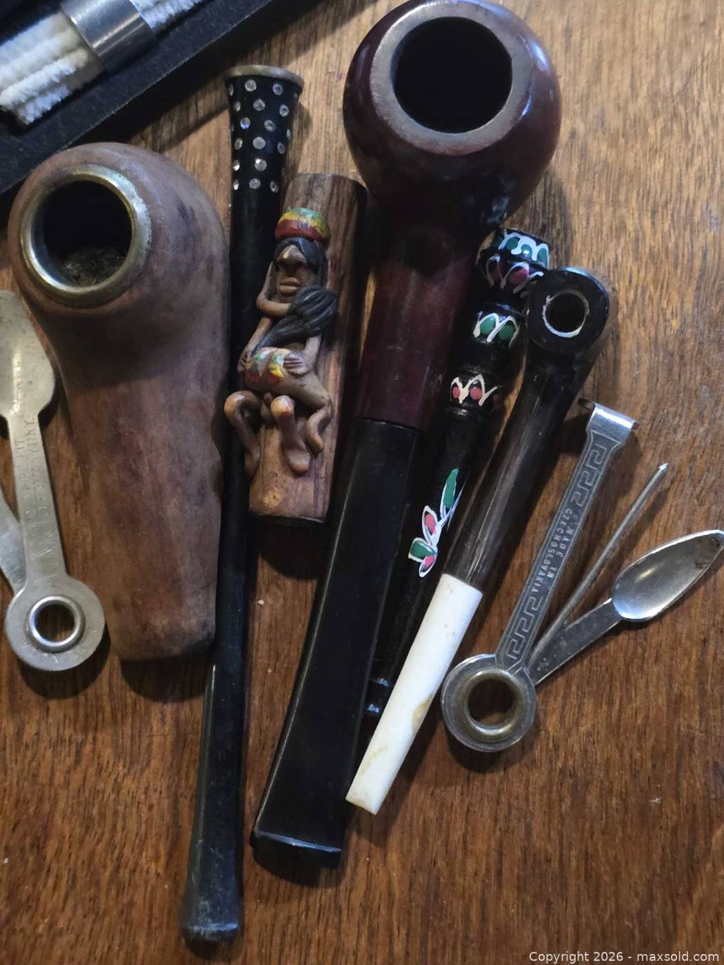 Kleen Reem pipe reamer set, 2 wooden pipes, 3 cigarette holders, 2 ...