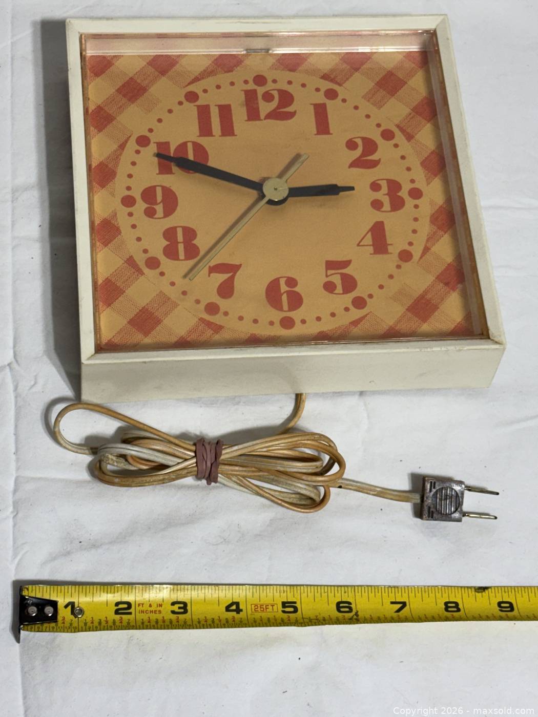 Tradition electric square wall clock | Maxsold