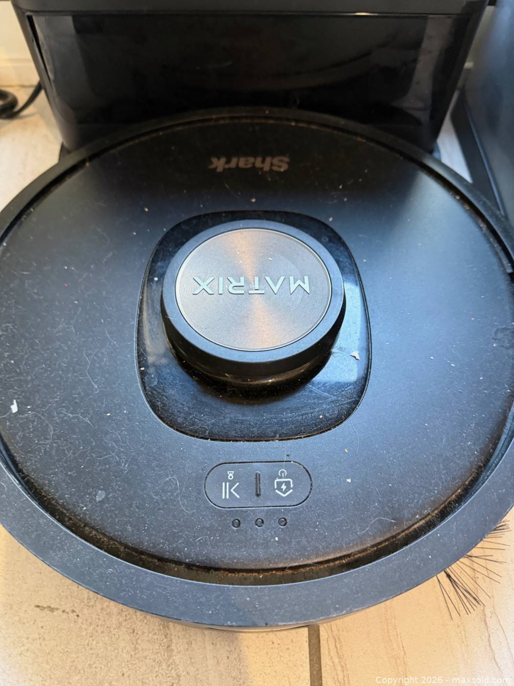 Shark Matrix robot vacuum with dock | Maxsold