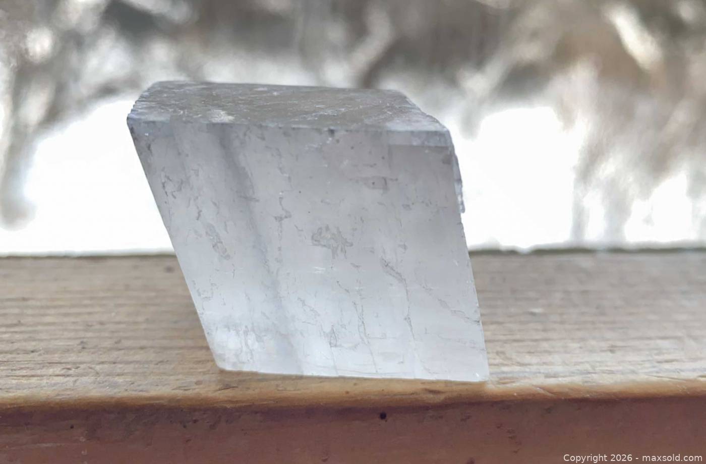 Calcite crystal cube | Maxsold