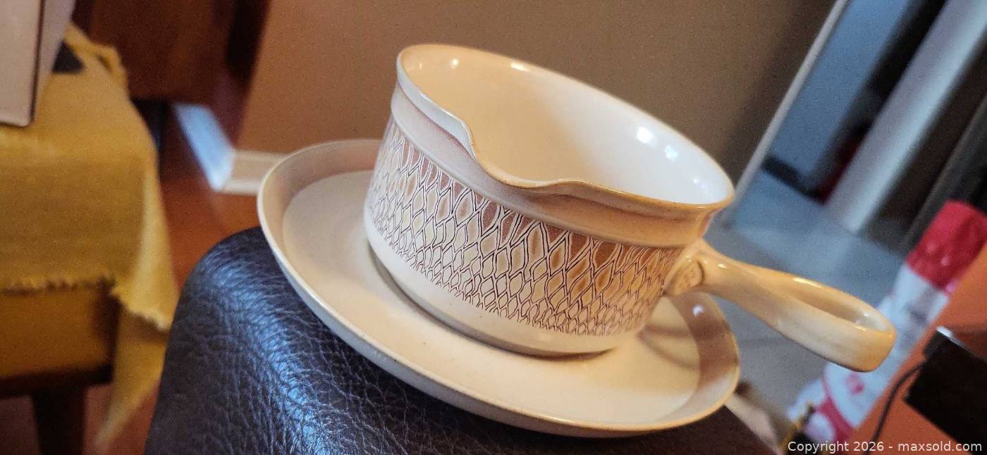 Denby Chantilly Stoneware Gravy Boat & Saucer | Maxsold