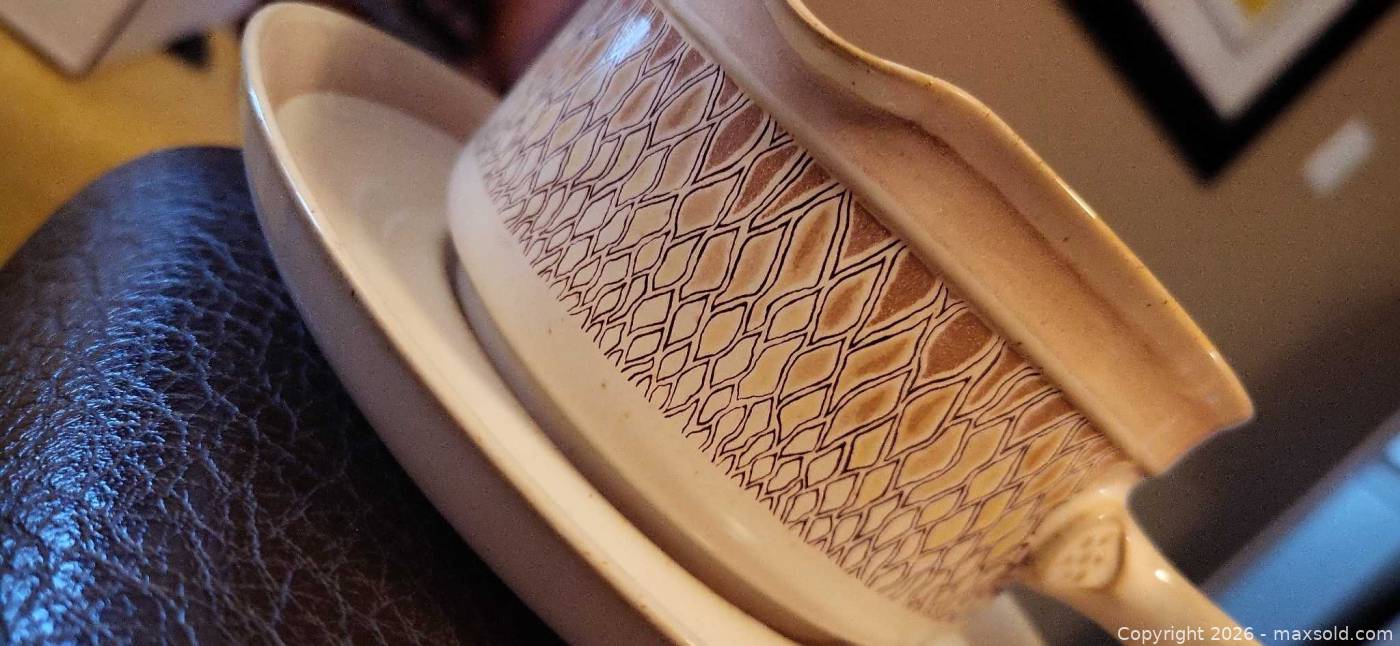 Denby Chantilly Stoneware Gravy Boat & Saucer | Maxsold