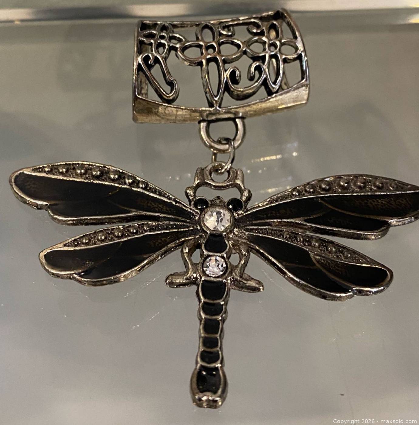 Vintage silver-tone dragonfly brooch with scarf ring | Maxsold