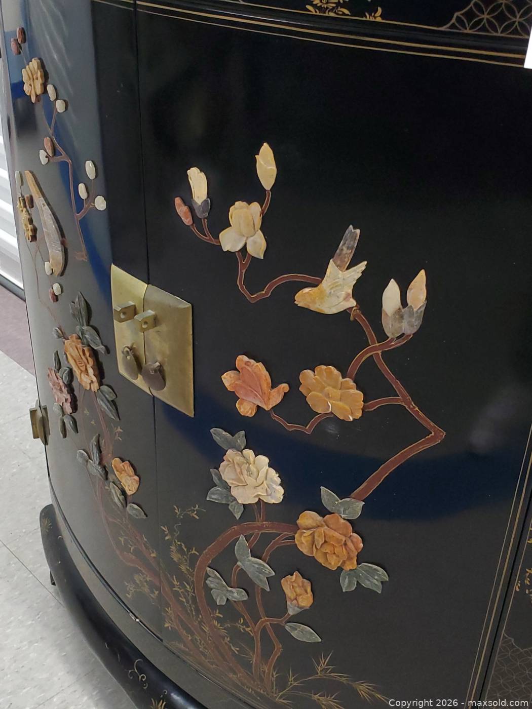 Vintage Chinese Black Lacquer Corner Cabinet | Maxsold