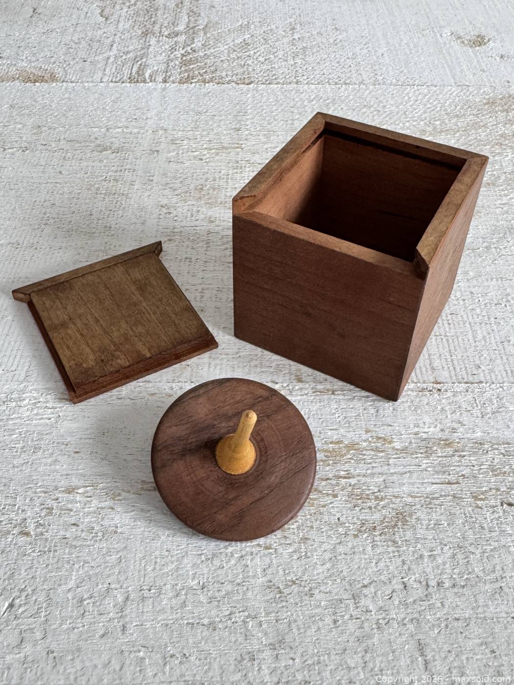 Wooden slide-top box with handcrafted spinning top by L. Velleman, Nova ...