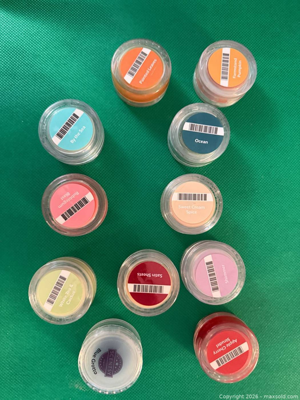 Scentsy wax sample pods with clear bag | Maxsold