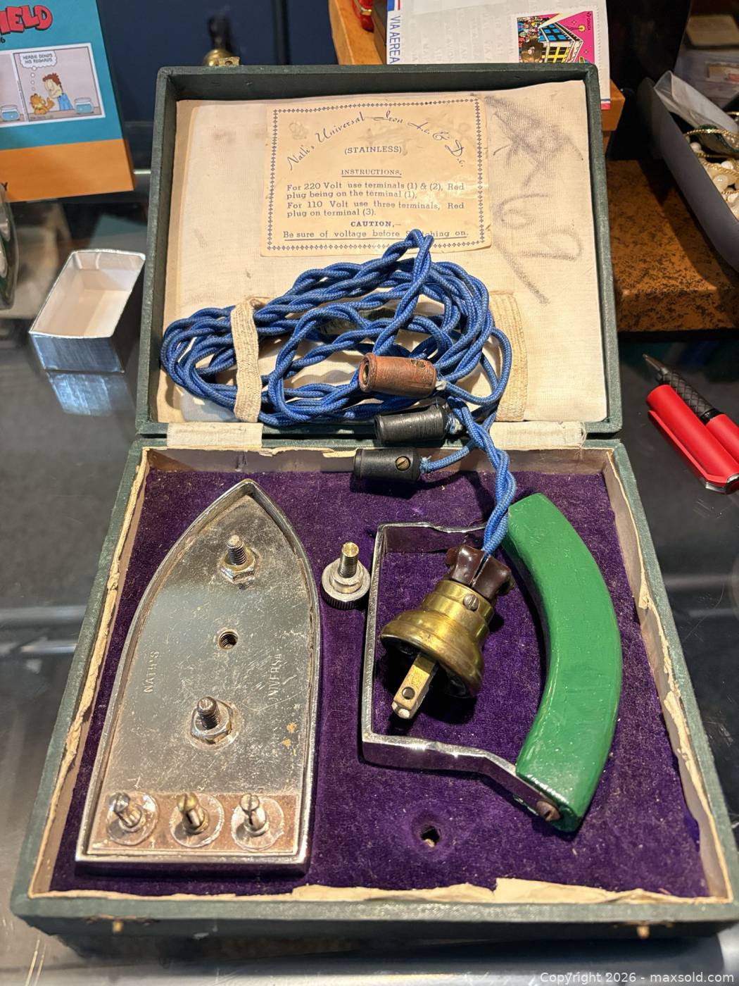 Vintage Nath's Universal detachable travel electric iron with box | Maxsold