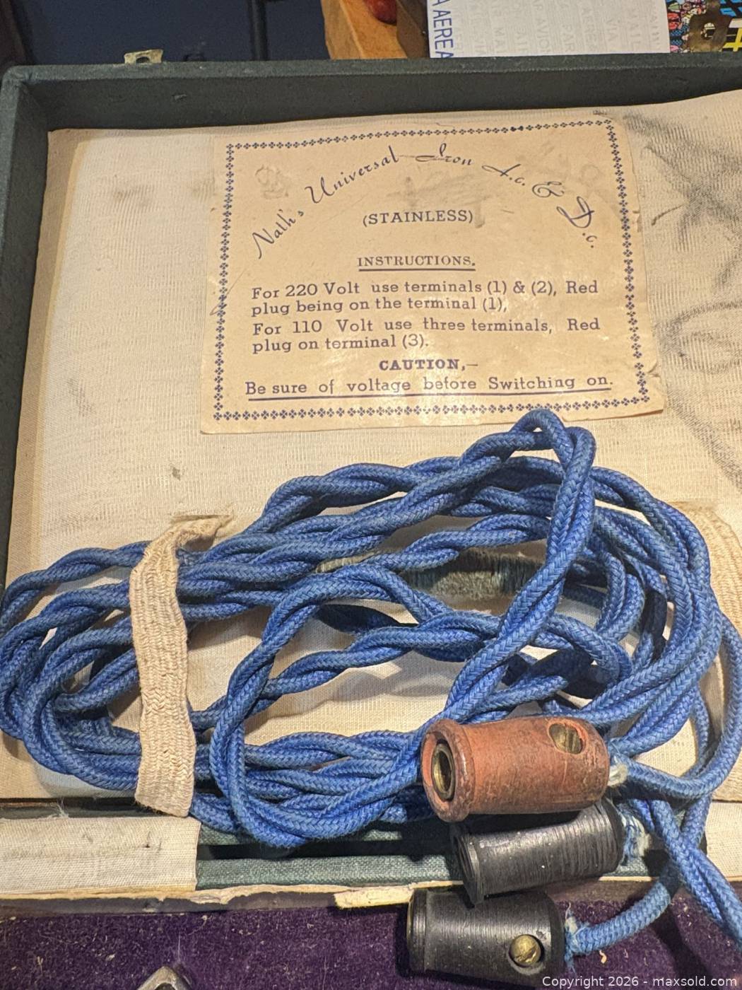 Vintage Nath's Universal detachable travel electric iron with box | Maxsold