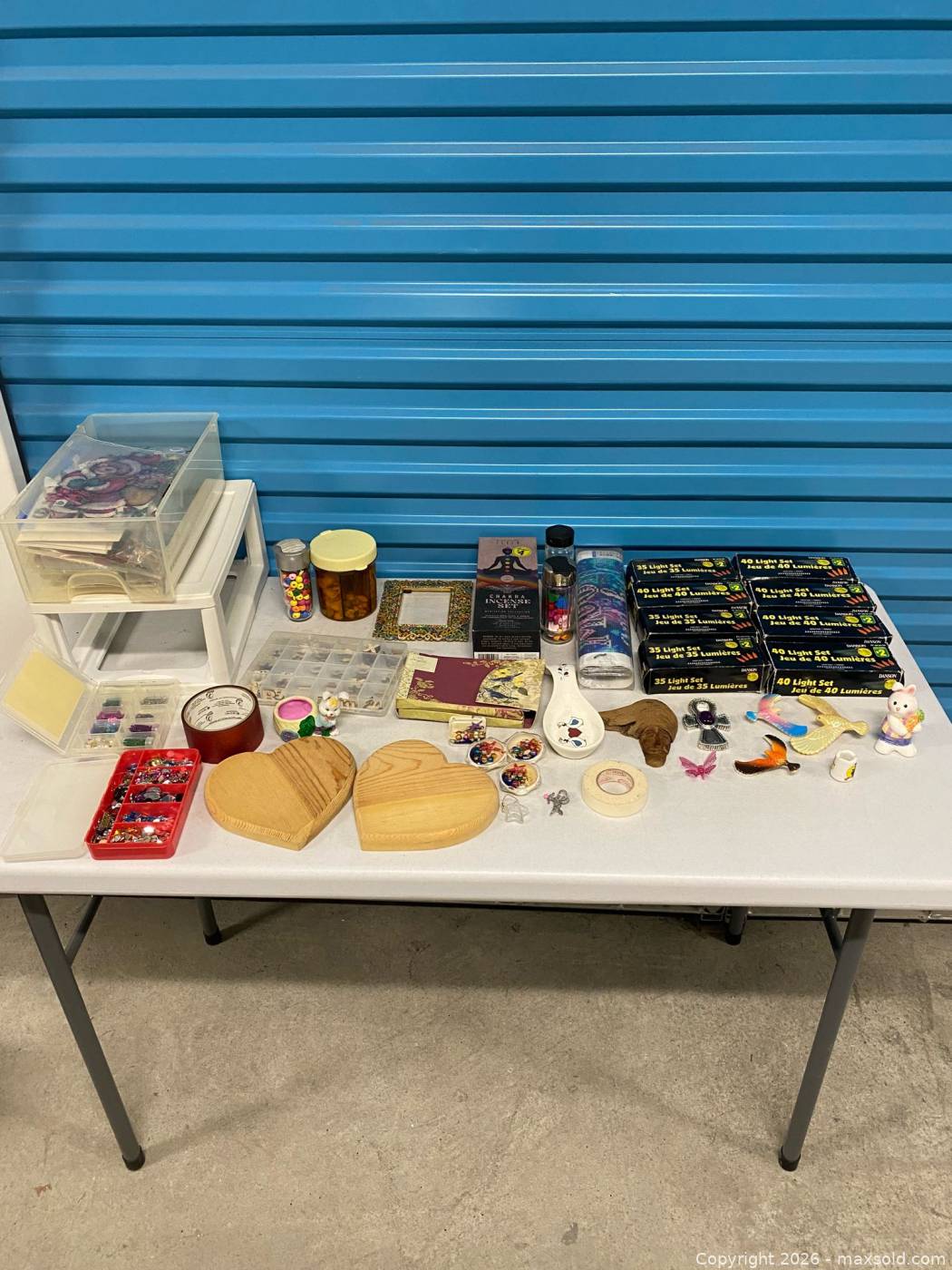 Craft supplies, décor figures, mini light sets, organizers | Maxsold