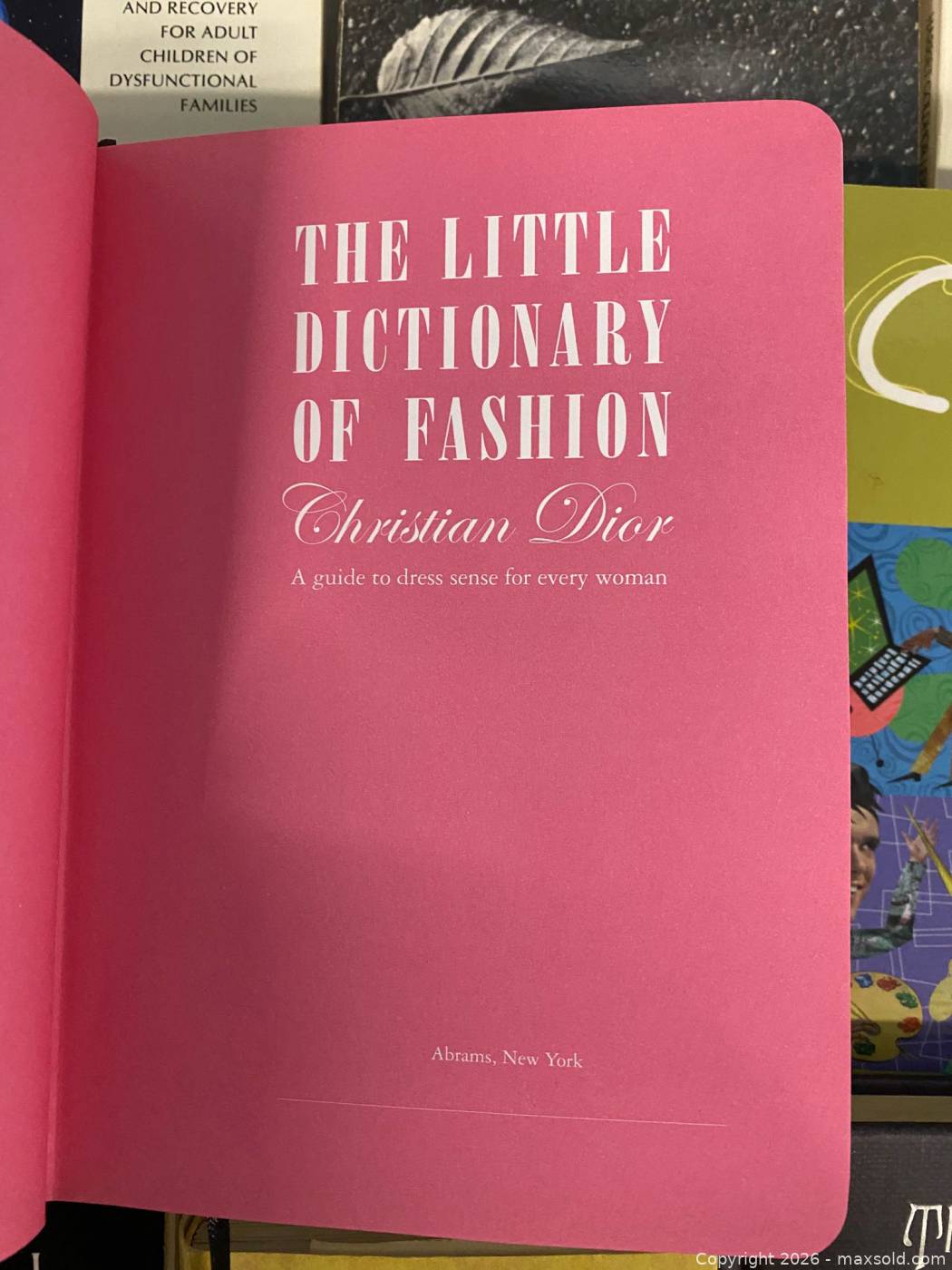 Vintage & modern book lot – fashion, psychology, spirituality | Maxsold