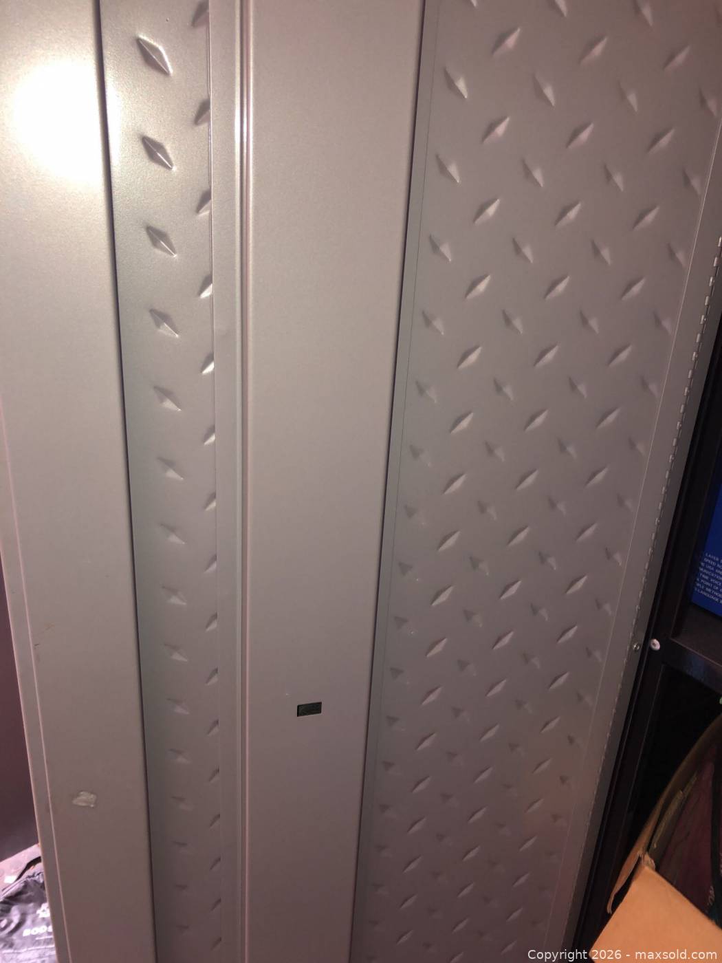 Gladiator Cadet metal storage cabinet | Maxsold