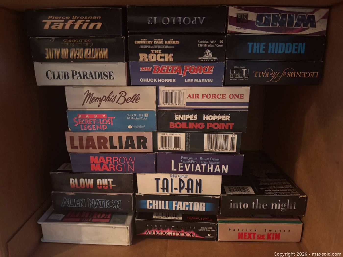 21 VHS movie tapes | Maxsold