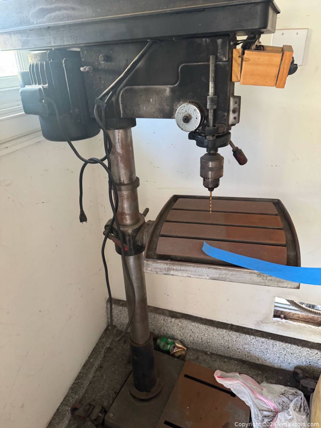 Powermatic band saw and floor drill press | Maxsold