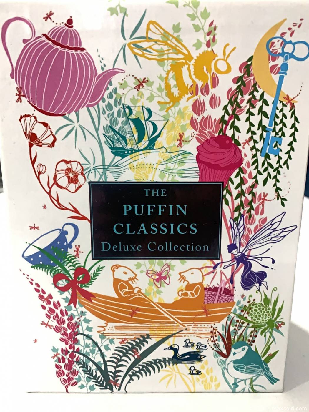 Puffin Classics Deluxe Collection | Maxsold