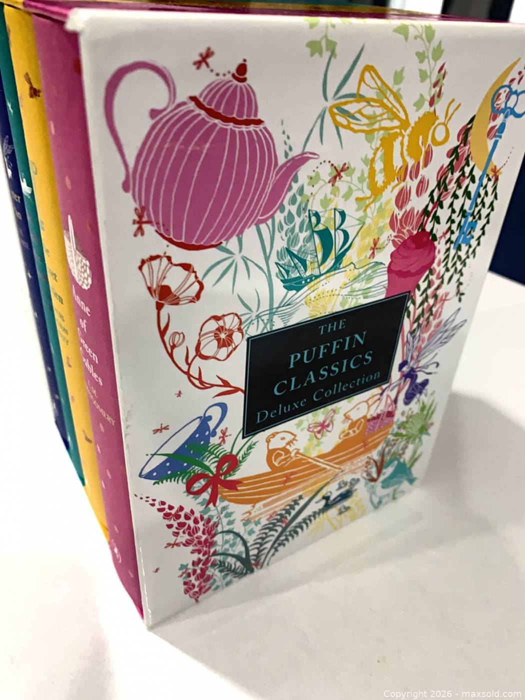 Puffin Classics Deluxe Collection | Maxsold