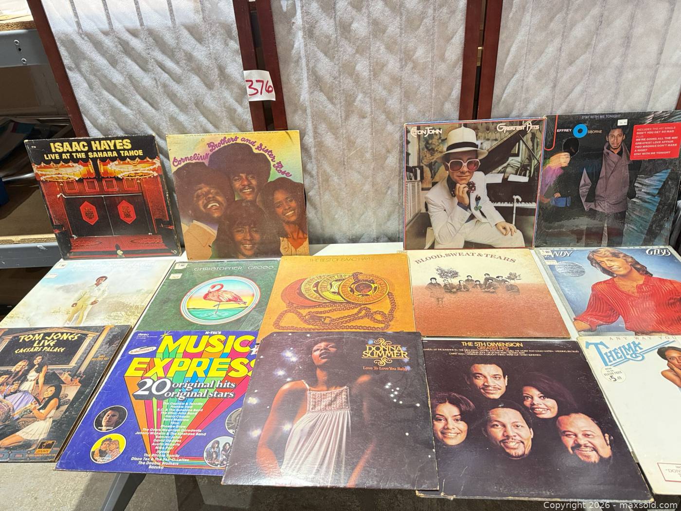 12-inch Vinyl LP Records – 1970s Soul/Pop/Rock | Maxsold