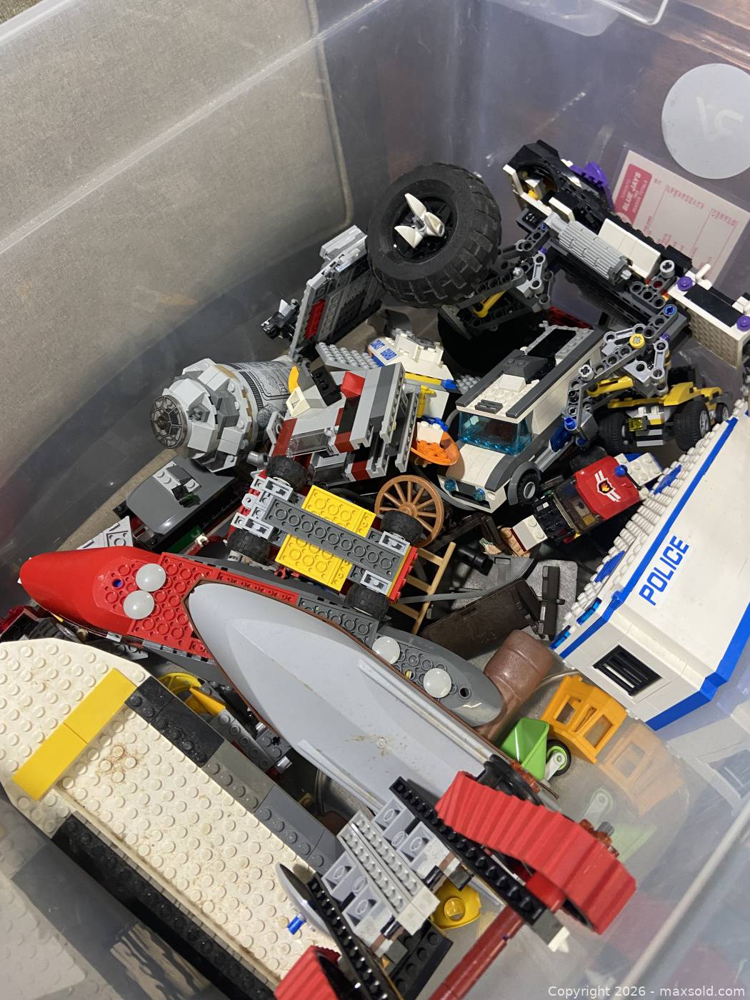 Assorted used Lego bricks and parts | Maxsold